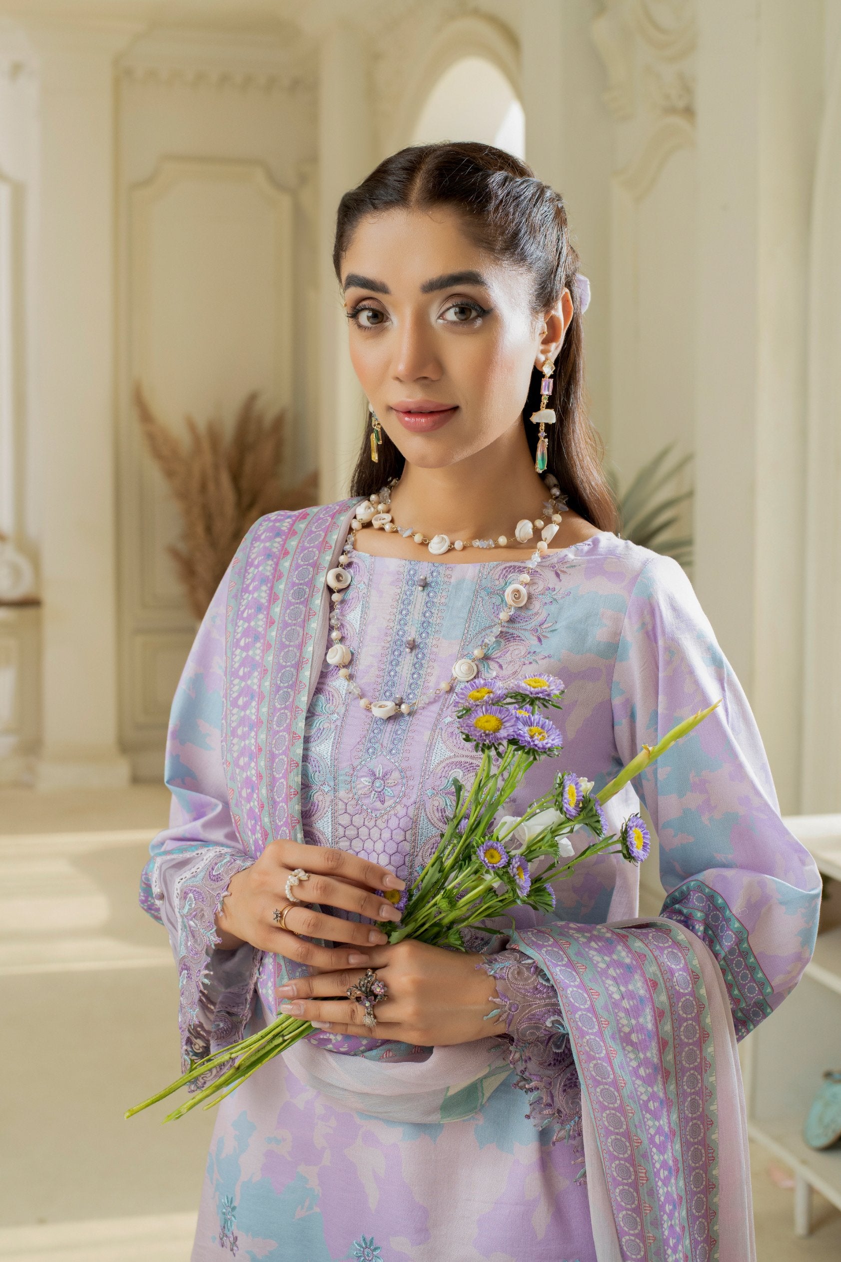 MAHARUKH by SɅNɅM SɅEED | D-06 – Malboos